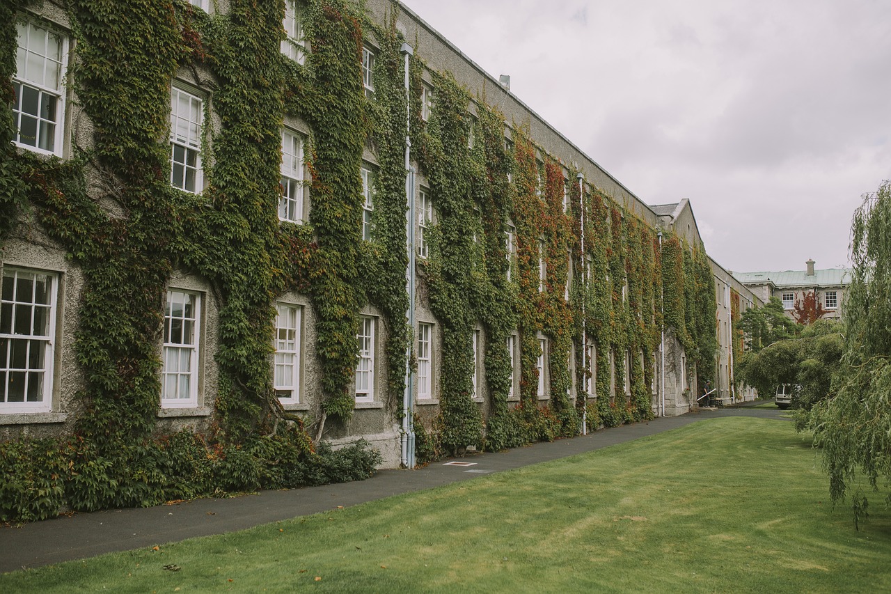 Private Universities in the United States - Pathways to Advancement